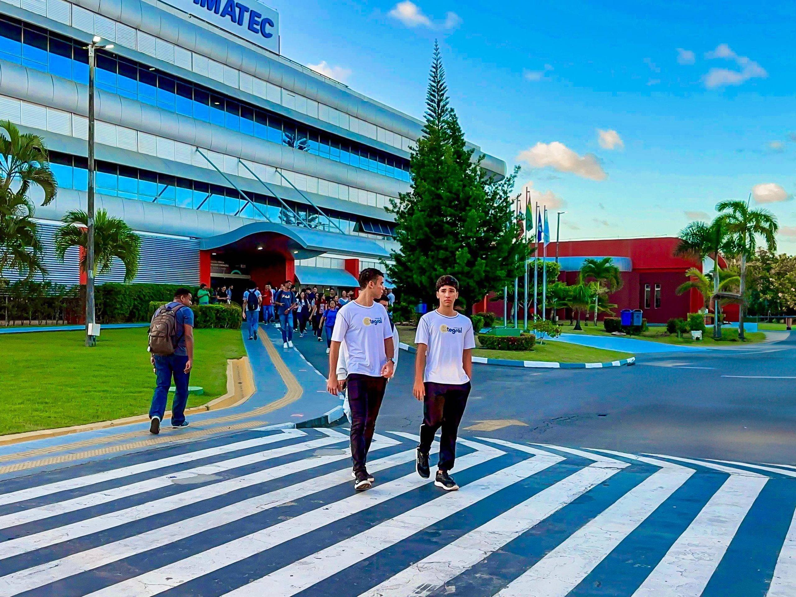Visita ao Senai Cimatec | Colégio Integral e Integral Kids - Salvador